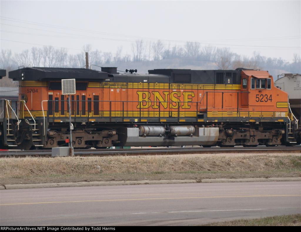 BNSF 5234